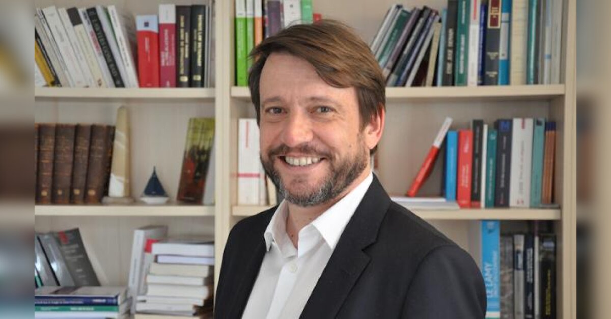 Sciences Po : Sébastien Pimont, doyen de l'École de droit - News Tank ...
