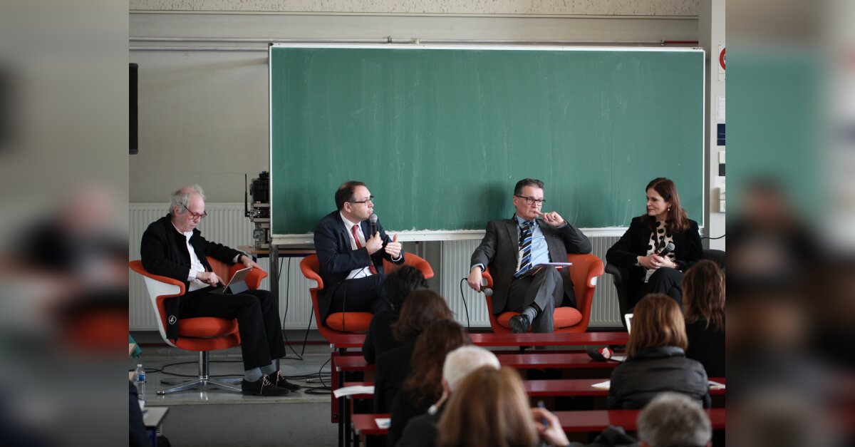 L'international, un moyen "d'émancipation, de modernisation, de ...