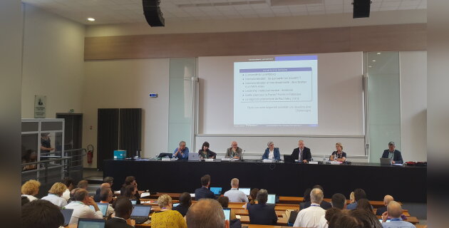 Comment a évolué le rôle des directeurs généraux des services à l ...