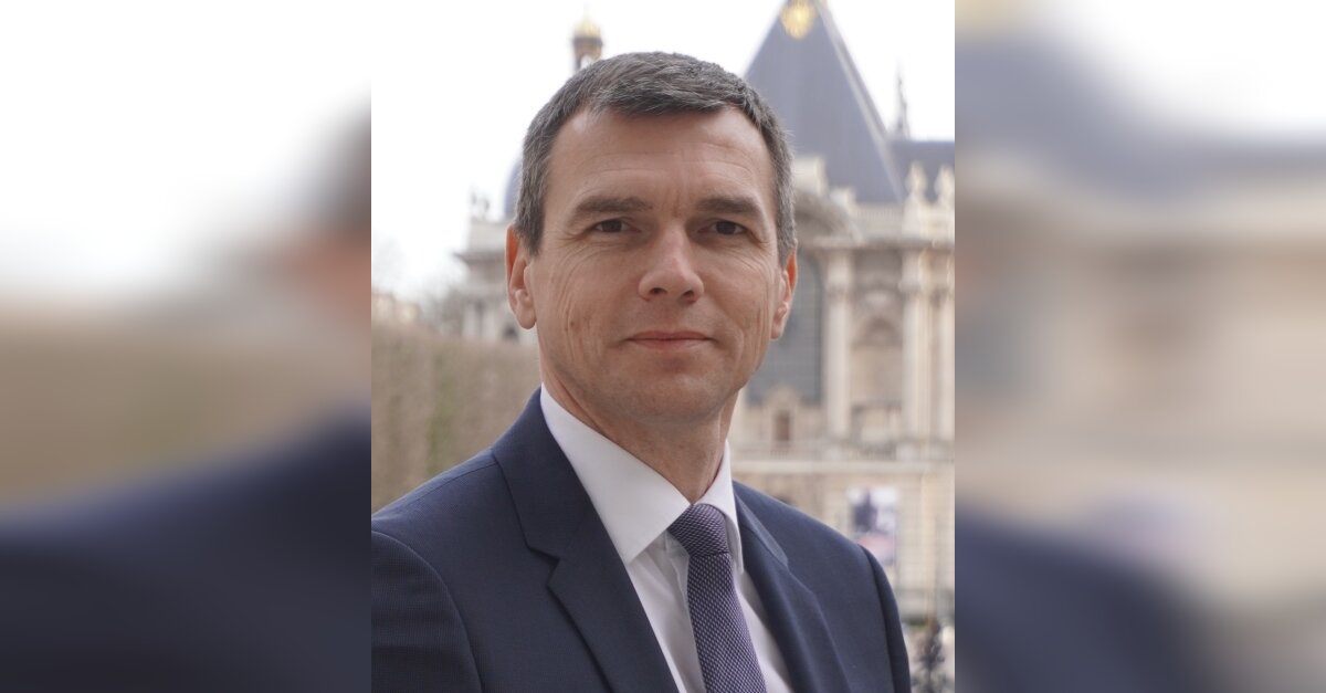 Cabinet de François Rebsamen : Richard Smith, directeur adjoint - News ...