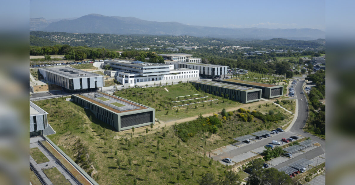 Université Côte d'Azur et TikTok : lancement de la Luxury Tech Riviera ...