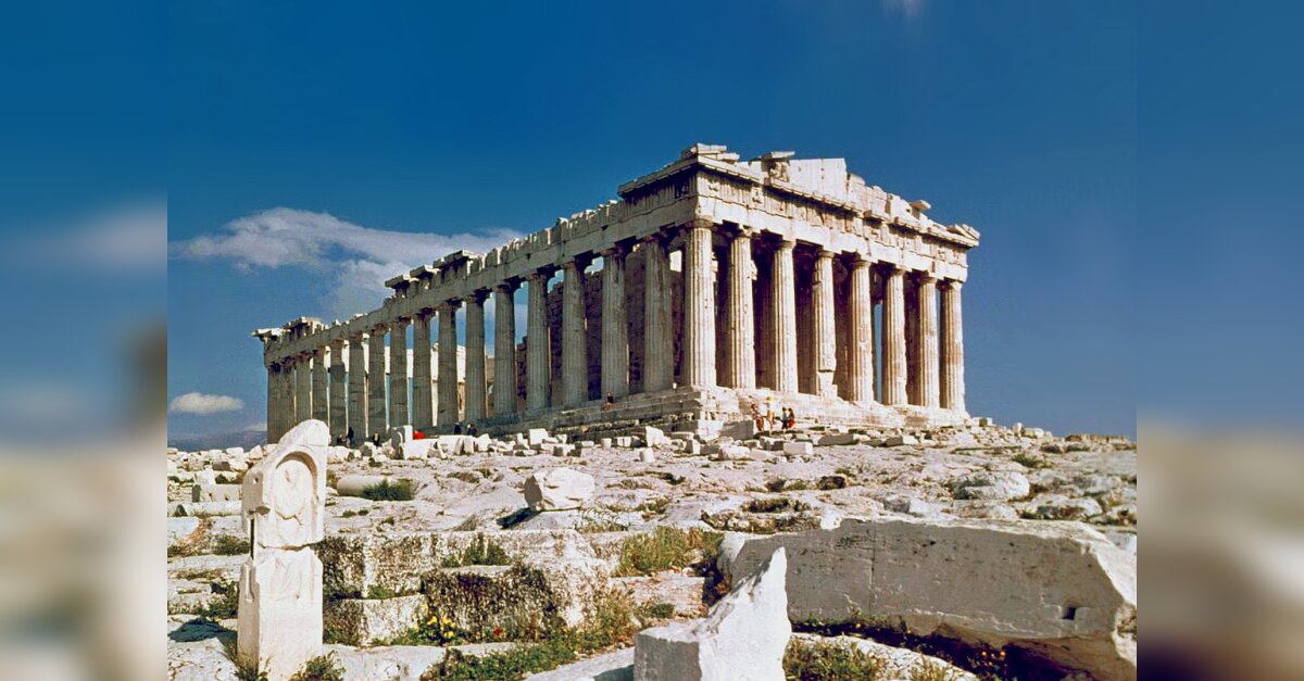 Grèce : restitution de 351 antiquités pillées, en possession du ...