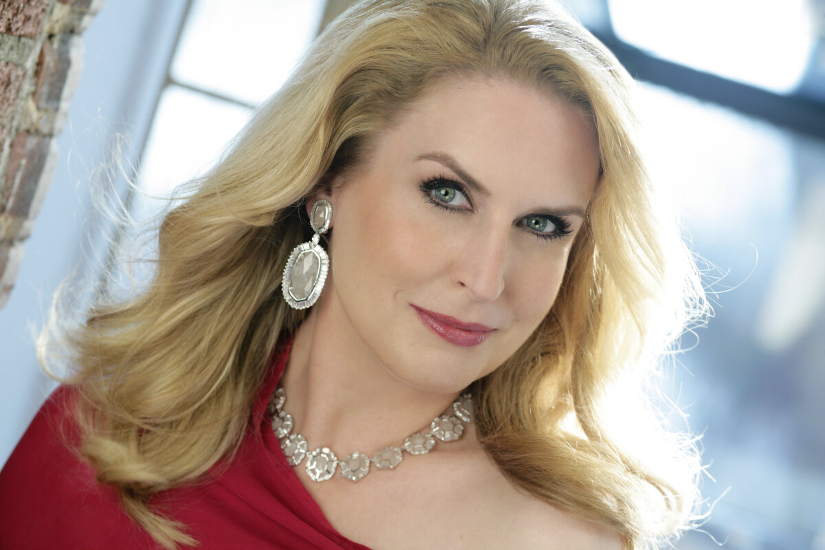 États-Unis : Angela Turner Wilson directrice générale et artistique du ...