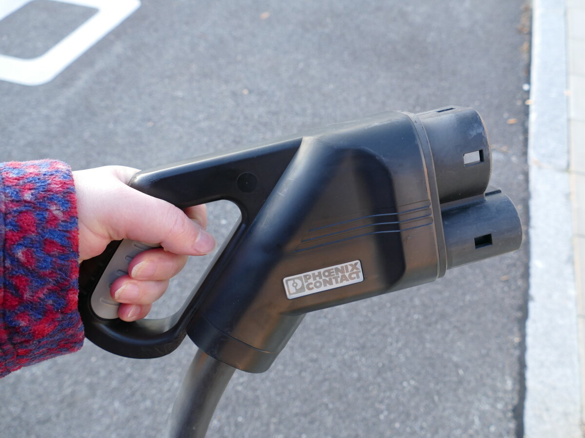 Mobilité électrique: 168 055 points de recharge au 30/04/2025 (+30% en ...