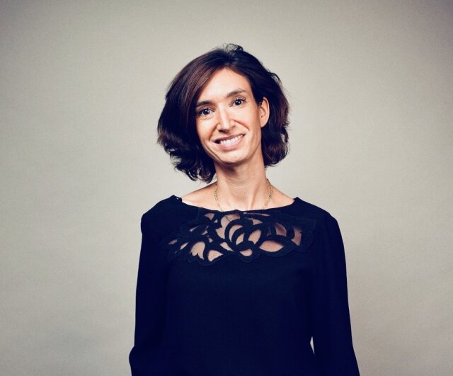 "Faire appel à un seul et même scénographe sur toute une année" (Alice ...