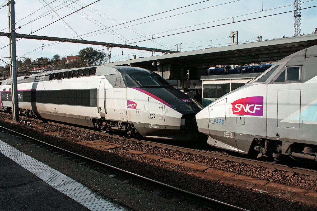 Signalisation: Hitachi Rail retenu par SNCF Réseau pour déployer l ...