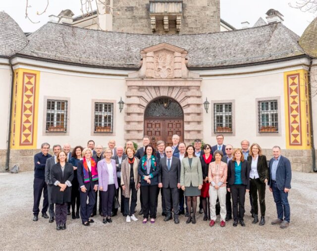 Futur programme-cadre de l'UE : "Faire de la recherche une priorité ...