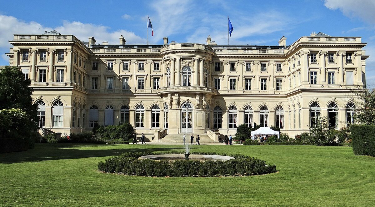 PLF 2025 : les crédits à la diplomatie culturelle et d’influence à 675 ...