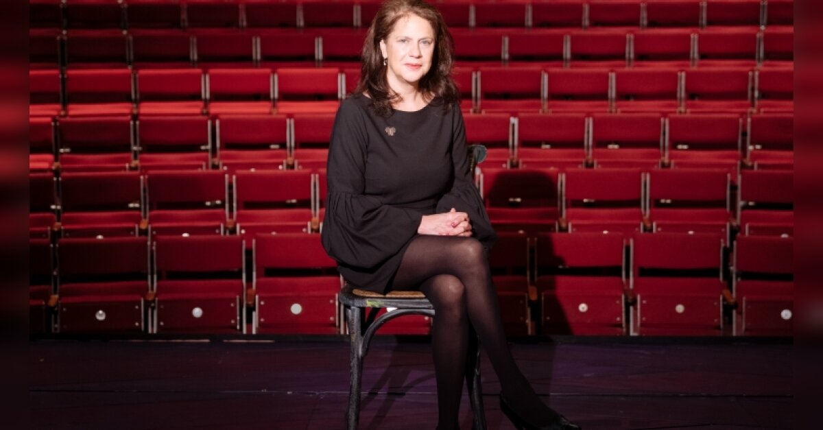 Royaume-Uni : Roxana Silbert directrice artistique et codirectrice ...