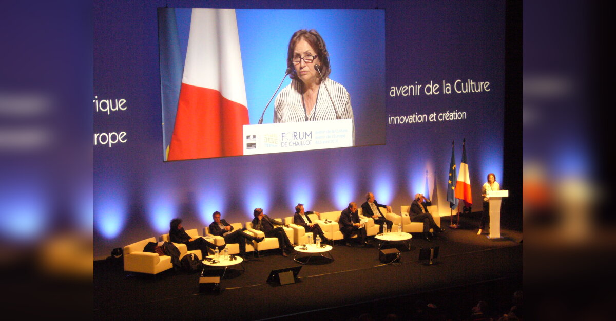 Forum de Chaillot: "Internet n’est qu’un outil, qui doit cesser de nous ...