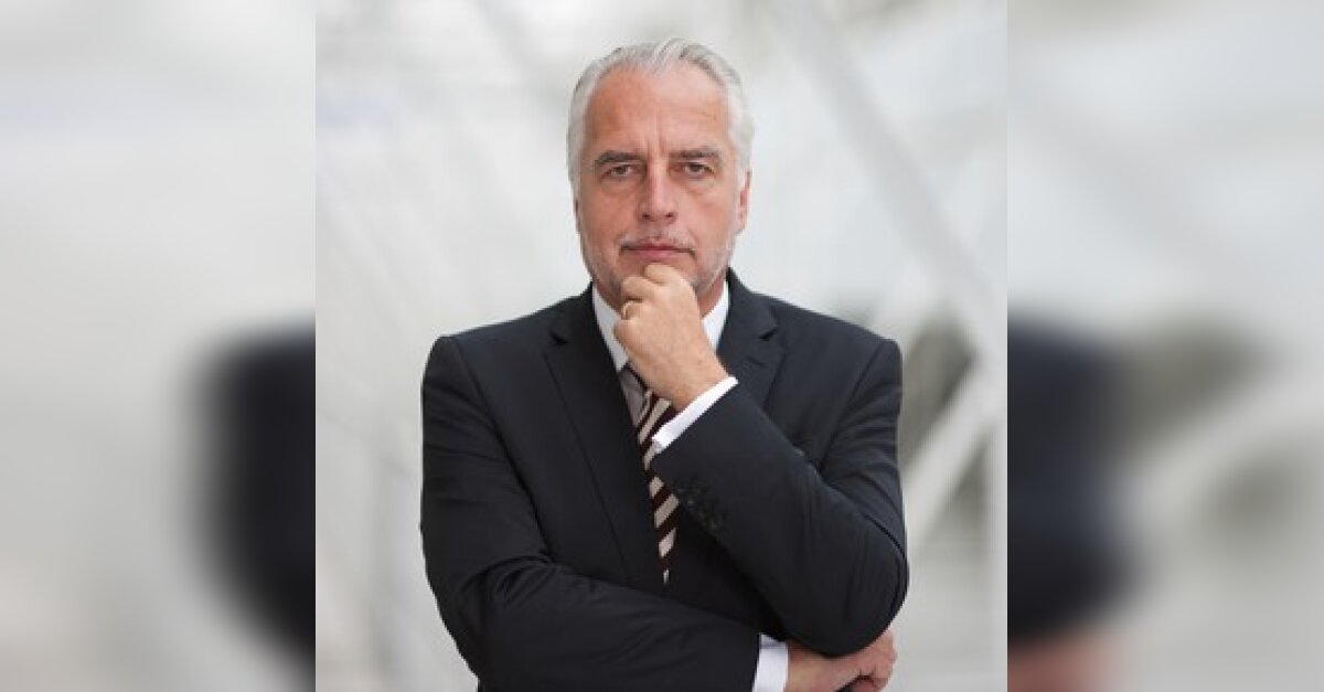 News Tank Culture - Allemagne : décès de Martin Roth, ancien directeur ...