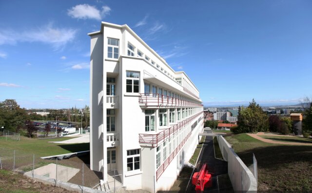 L'Ecole nationale supérieure d’architecture de Clermont-Ferrand ...