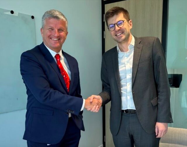 News Tank Mobilités - Décarbonation de l'aérien et du maritime : accord ...